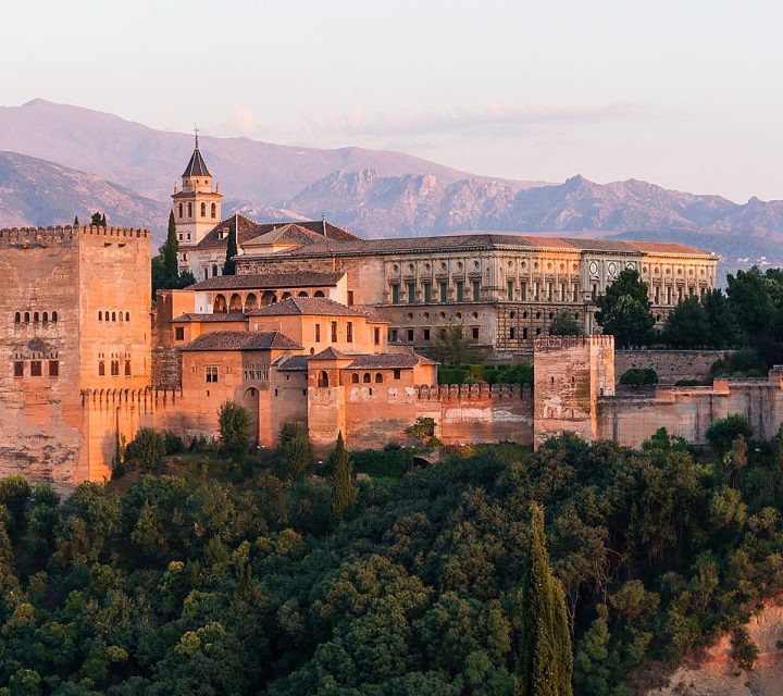 Alhambra - Europe's Castles