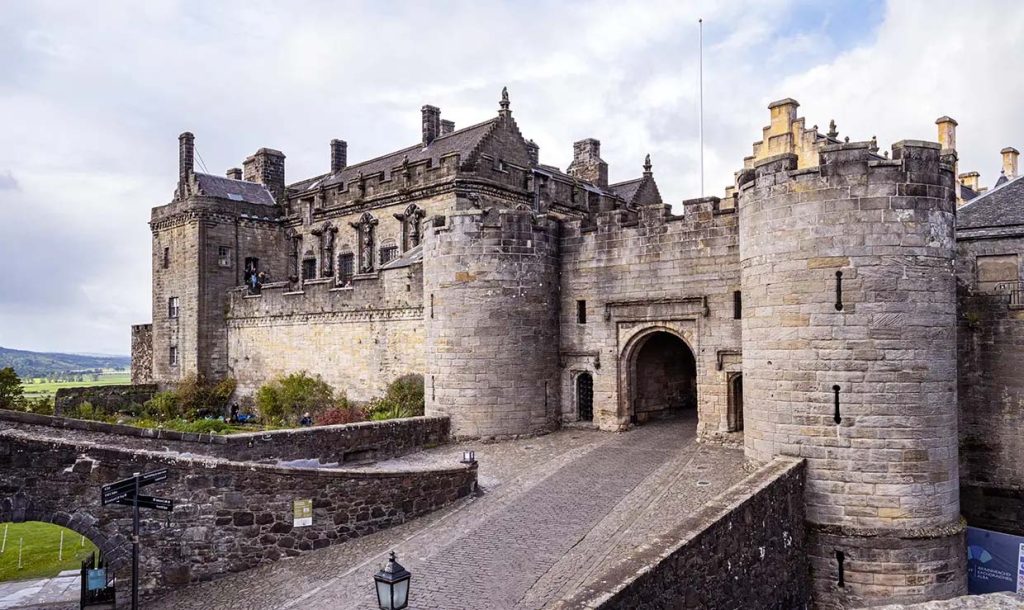 The oldest castles in Scotland - Europe's Castles