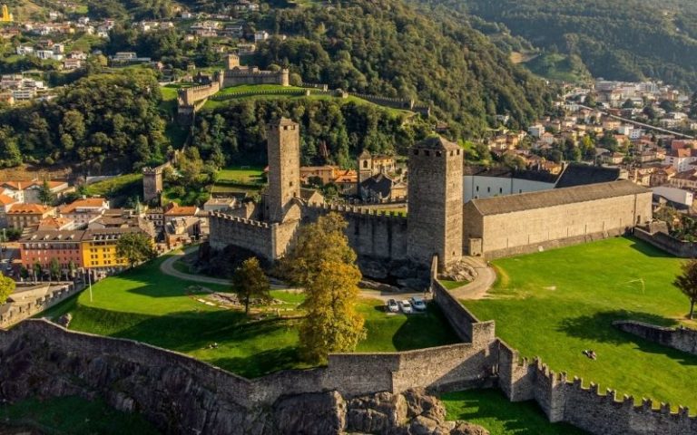Castles in Europe where the views are simply unforgettable - Europe's ...