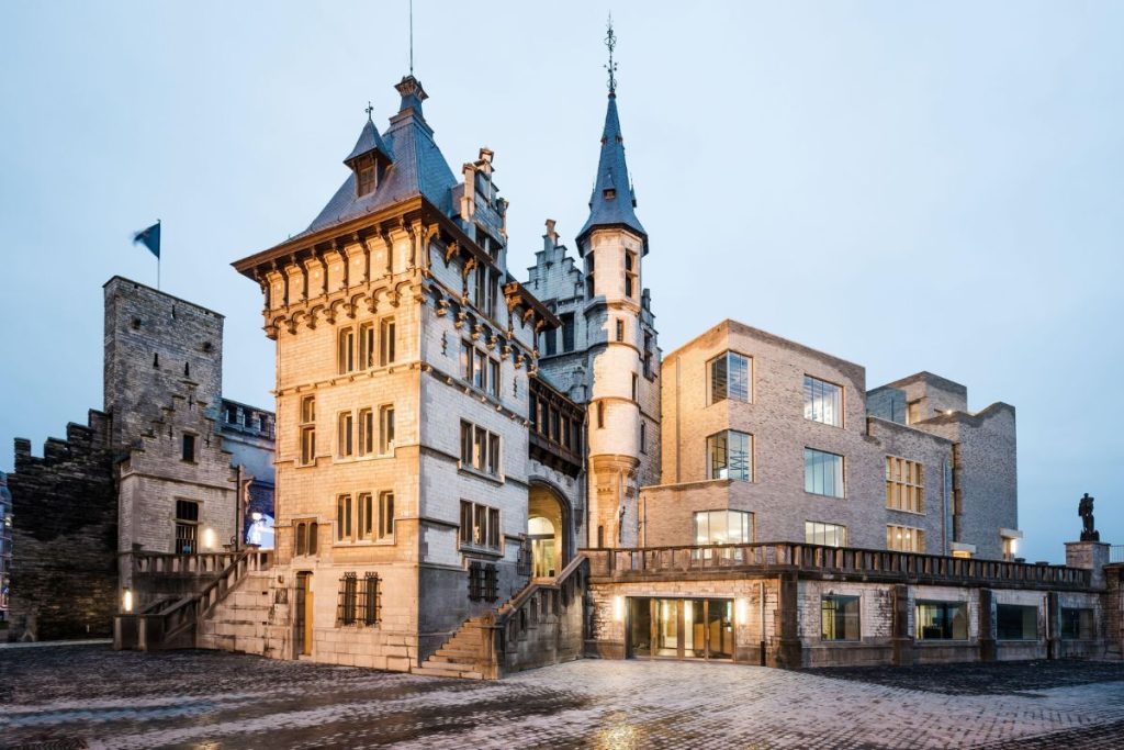 Steen Castle - Europe's Castles